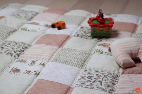 Patchwork play mat for my newborn niece - Picolly.com